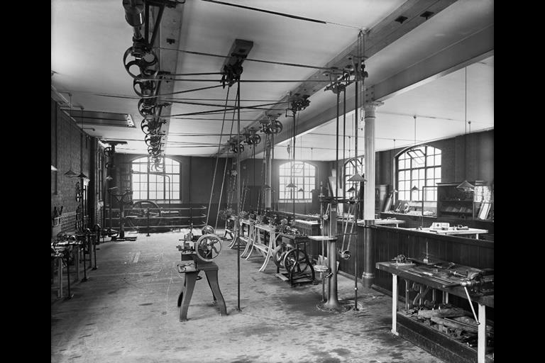 Tower Bridge school transformed into luxury hotel | News | Building